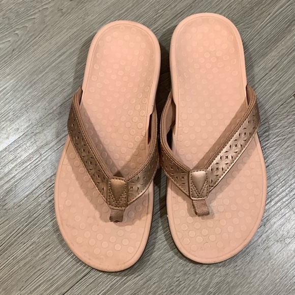 Vionic | Shoes | Vionic Gold Slipon Thong Style Sandals Size 7 | Poshmark